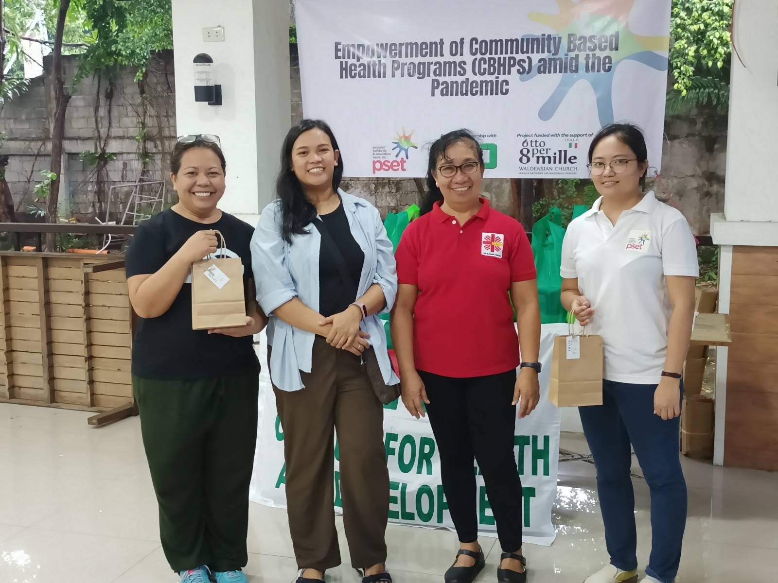 Strengthen the solidarity of CHWs to further serve the community ...